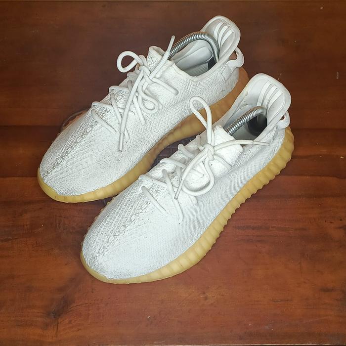 Jual sepatu adidas yeezy putih - Kab. Madiun - HARAPAN BARU MDN | Tokopedia