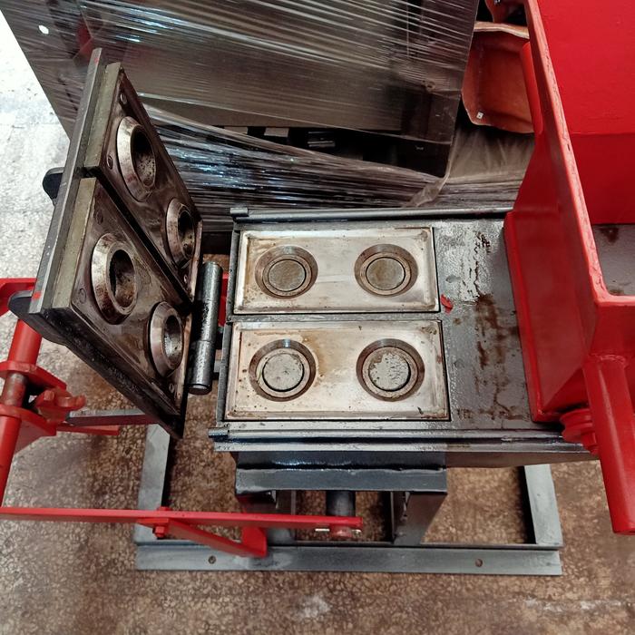 Jual cetakan bata interlock mesin cetak 2 bata interlock cetakan bata ...