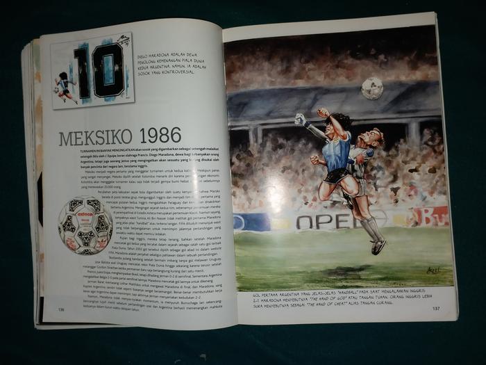 Jual The Illustrated History Of Football World Cup 1930-2010 Di Seller ...