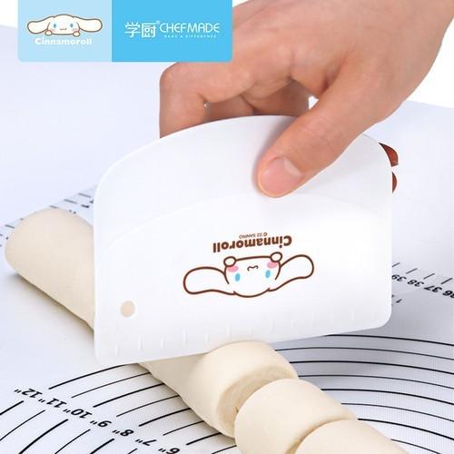 Jual Cinnamoroll Plastic Dough Cutter/scraper Pemotong Chefmade ...