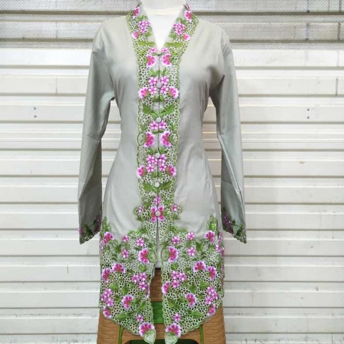 Jual Kebaya Encim Modern Bordir Bunga/ Kebaya Encim Betawi Terbaru ...