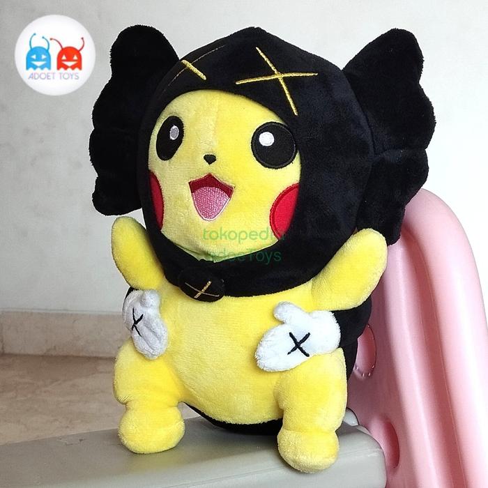 Jual PIKACHU PONCHO KAWS BLACK Boneka Pokemon no kaos uniqlo charizard ...