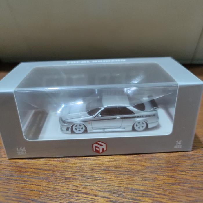Jual Focal Horizon Diecast 64 Nissan Skyline GT-R R33 Nismo 400R Silver ...