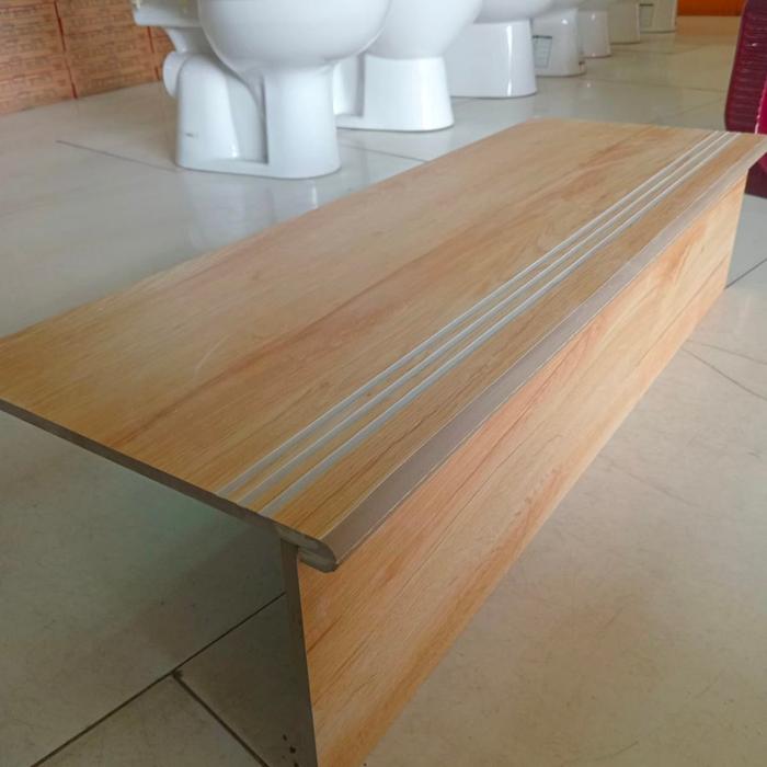 Jual Granit Tangga Motif Kayu Dobel Bevel 30x90 Riquest Ukuran - Kab ...