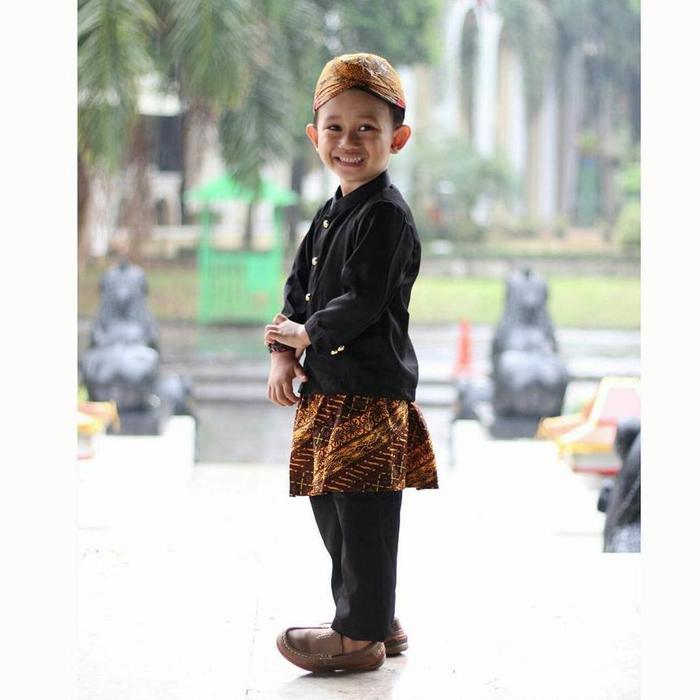Jual cvg BESKAP BAJU ADAT JAWA MODEL BASOFI ANAK WARNA MERAH USIA 4-5 ...