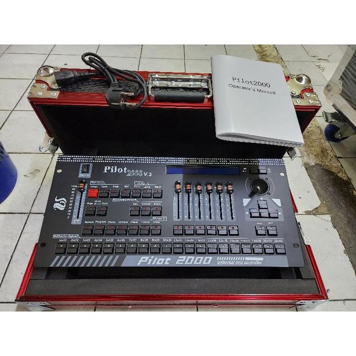 Jual Mixer console Lighting Dmx Pilot 2000 multifungsi Bonus Hardcase ...