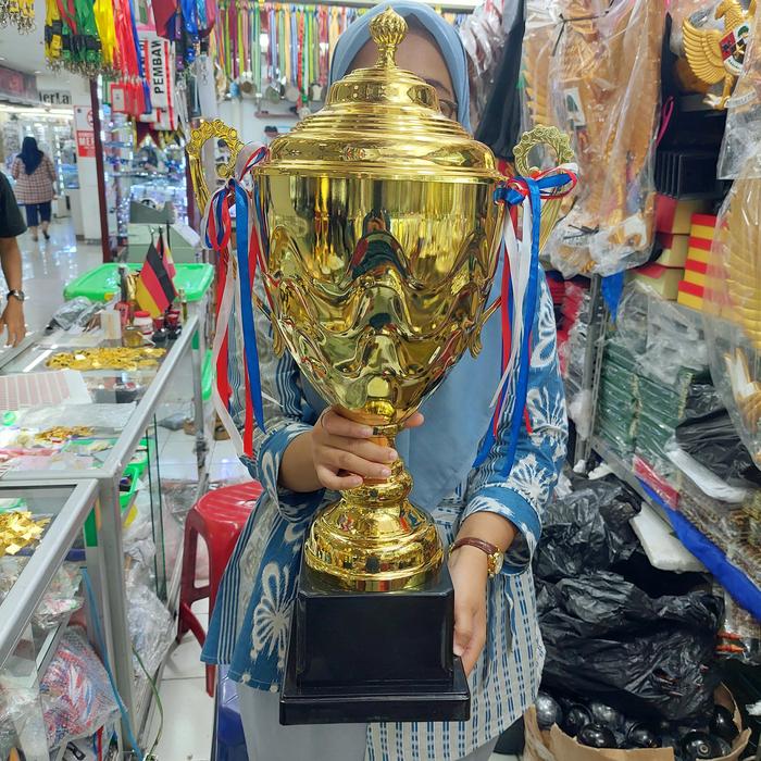 Jual TROPHY LOGAM/METAL SUPER BESAR - T.55cm - Jakarta Pusat - simphony ...