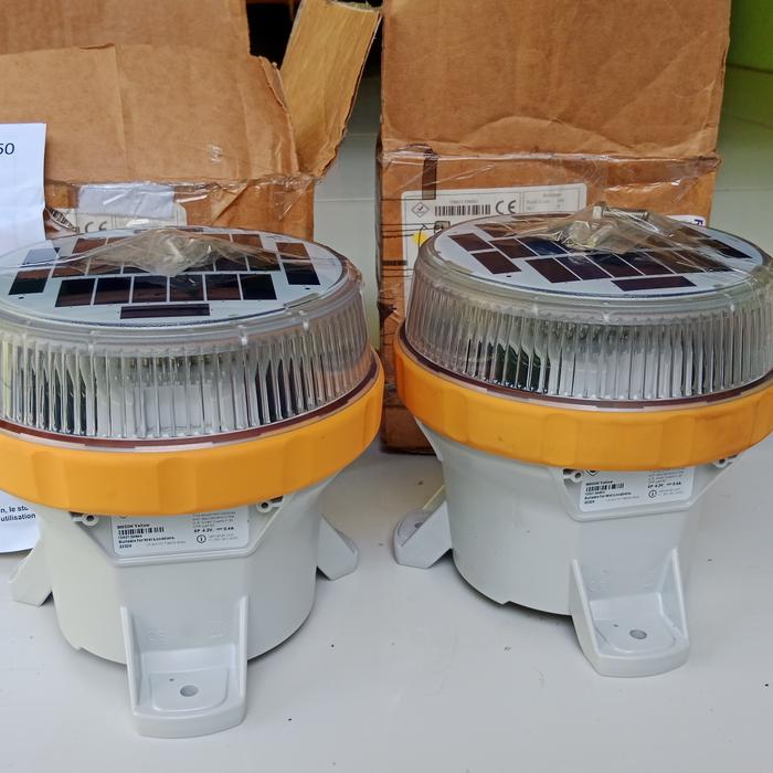 Jual Carmanah M650 Solar Marine Lantern (Constant or Flashing) - Kab ...