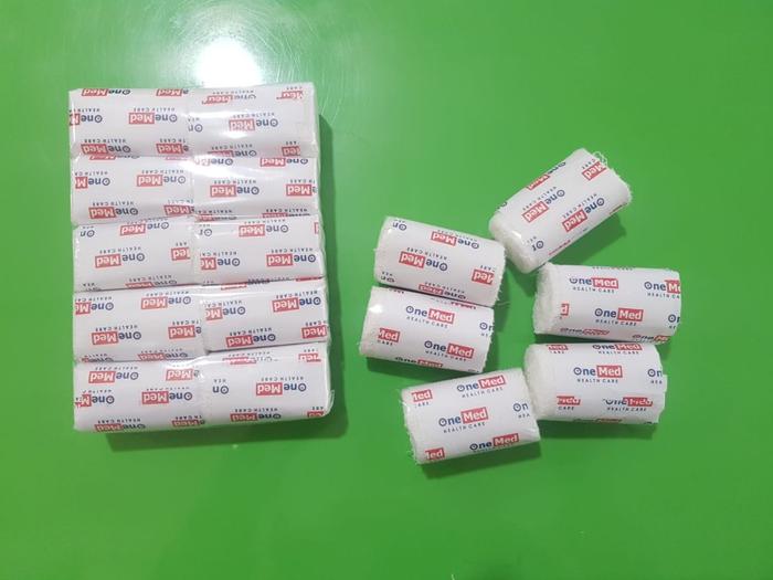 Jual OneMed Kasa Hidrofil / Pembalut Kain Perban Steril / Verban Roll ...