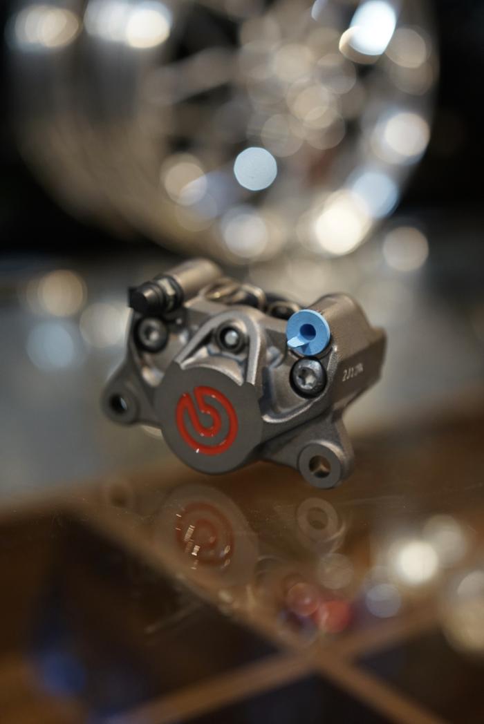 Jual Kaliper Brembo 2 Piston 1 Pin Grey Logo Red Vespa Sprint Iget Prima S - Jakarta Selatan ...