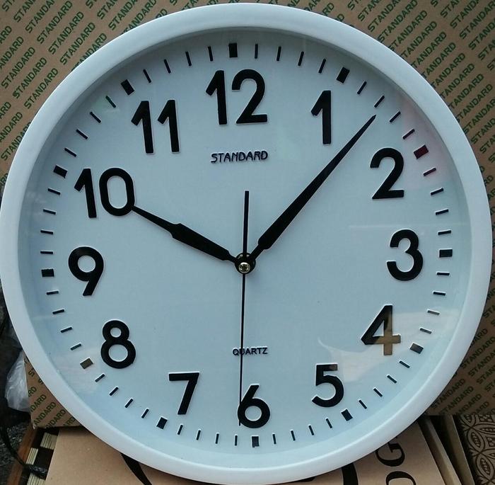 Jual Jam Dinding Merk Standard Putih Polos 30 CM Jam Dinding Rumah Polos - Kota Bandung ...