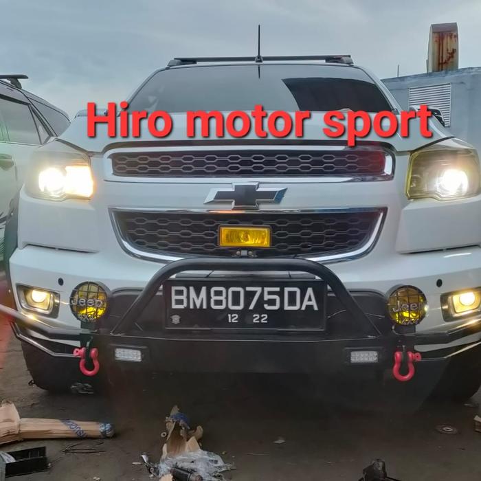 Jual tanduk overland hilux triton pajero fortuner rush colorado innova ...