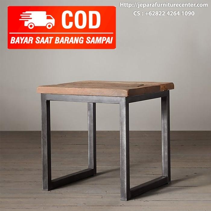 Jual Kursi Bar besi/kursi cafe bar besi kayu jati/bar stool - Hitam ...
