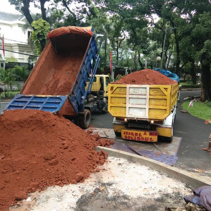 Jual URUGAN TANAH MERAH BUAT TAMAN INDEK 7 KUBIK DAN 4 KUBIK - Jakarta ...