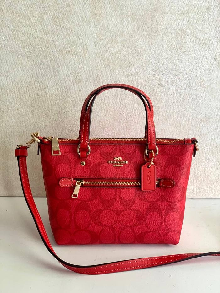Jual Coach mini Gallery crossbody bag signature Miami Red - Kota ...