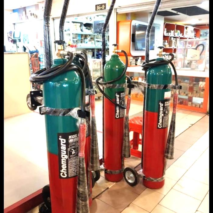 Jual ALAT PEMADAM API CO2 TROLLEY 23/25KG MERK CHEMGUARD - Jakarta Barat - GARDA PRIMA SAFETY ...