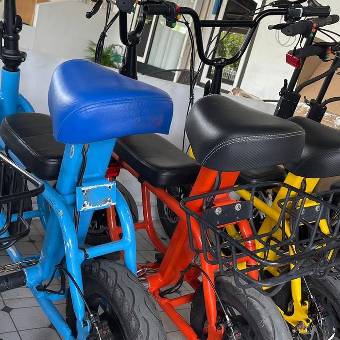 Jual fiido q1batre 36V / 10Ah kontroler 36V kelistrikan masih normal ...