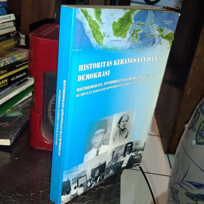 Jual HISTORITAS KEBANGSAAN DAN DEMOKRASI - TUT WURI HANDAYANI - Jakarta ...