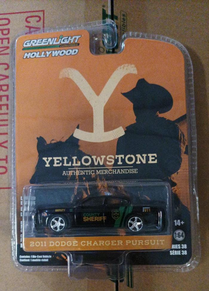 Jual GreenLight 1/64 2011 Dodge Charger Pursuit - 44980-D - Kota Surabaya - EMS Toys Indonesia ...