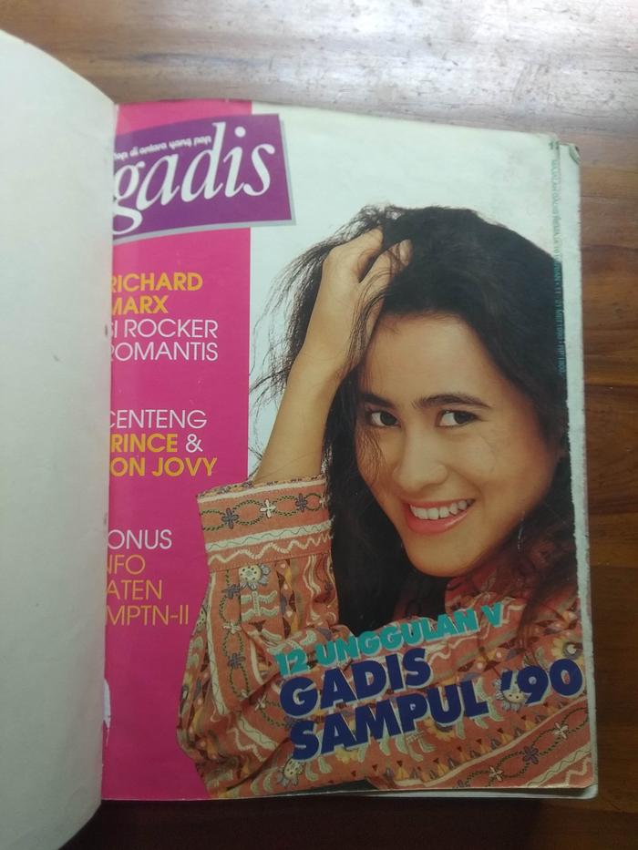 Jual Bundel 7 Majalah Gadis Edisi Gadis Sampul '90 Di Seller Velvet Store - Cengkareng Timur ...