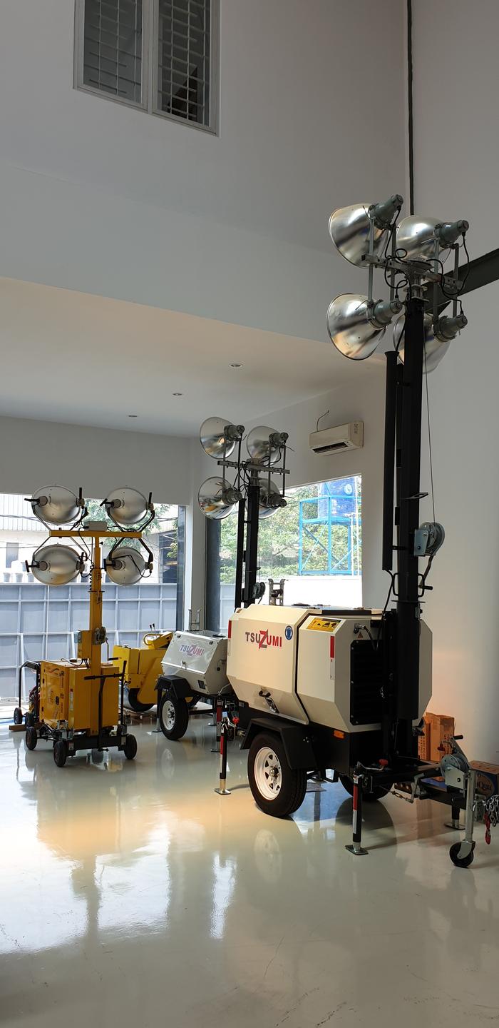 Jual Tower light Genset TSUZUMI 4x1000 watt Trailer Lighting Tower LT9 ...