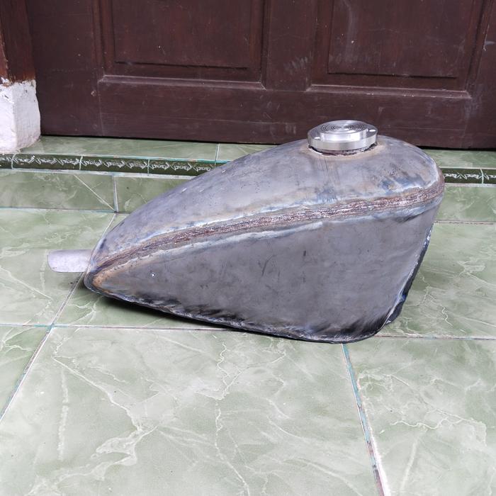 Jual Tangki custom Sportster gastank motor bobber kastem tengki bober ...