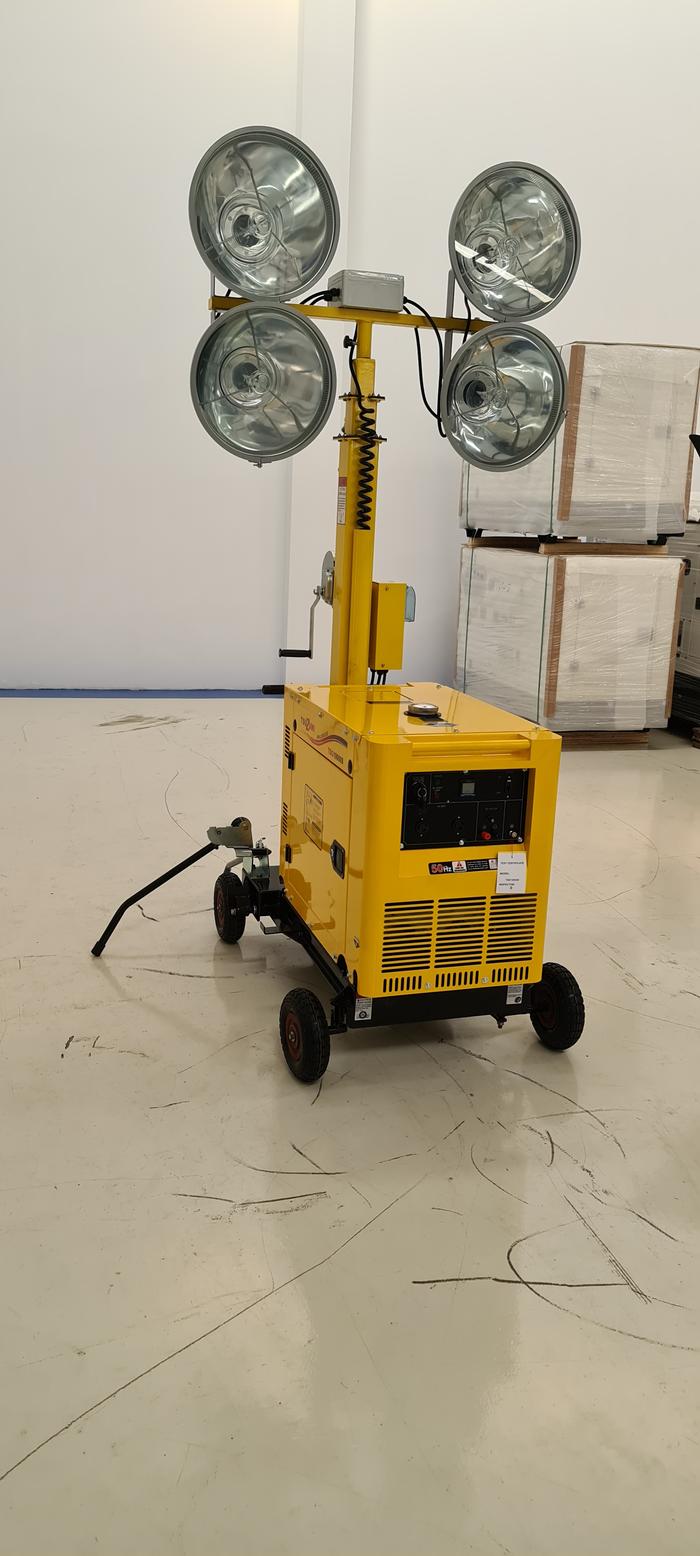 Jual Tower lamp Genset lampu TSUZUMI 4x1000 watt diesel Lighting LT5000 ...