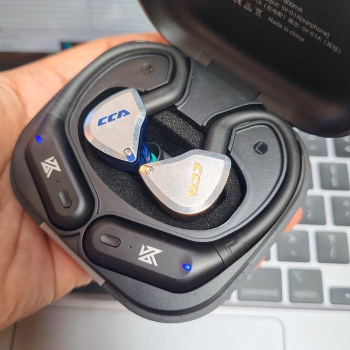 Jual KZ AZ09 Pro Earhook X CCA C12 (Spesial dengan driver two tone unikkk) - Kota Palembang ...