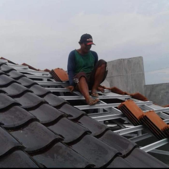 Jual bongkar pasang atap lama pasang baja ringan atap genteng kanmuri ...