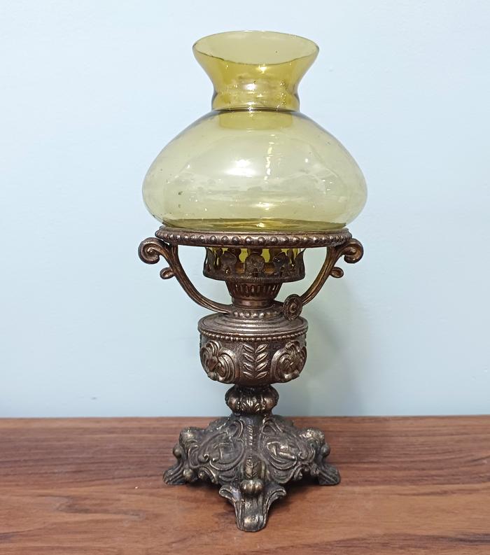 Jual Lampu Minyak Lawas Antik Model Comerco European - Oil Lamp ...