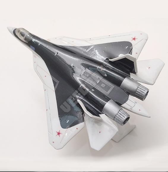 Jual Miniatur Pesawat SU-57 Felon Diecast Aircraft SU57 Scale 1:100 ...