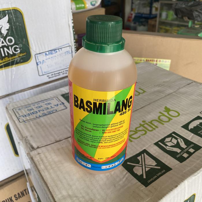 Jual Herbisida Basmilang 486SL Racun Rumput Glifosat Kemasan asli 500ml ...