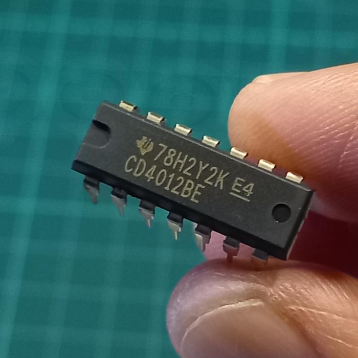 Jual KR04073 CD4012 Dual 4-input NAND Logic Gate IC Gerbang Logika ...