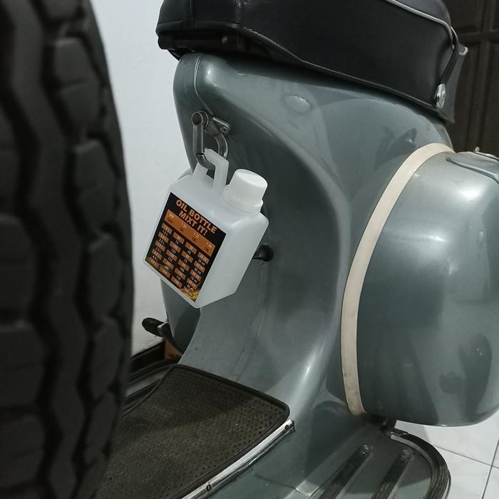 Jual Botol Oli Samping Vespa Ukuran 500 ML Model Gantung - Kab. Tegal ...