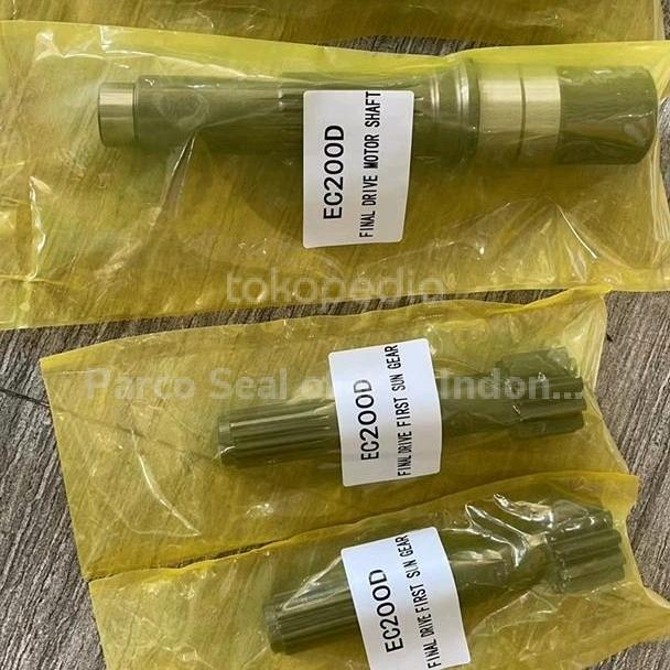 Jual Drive shaft Gear Set EC200D PN #14713838 & #14567237 - Drive Gear ...
