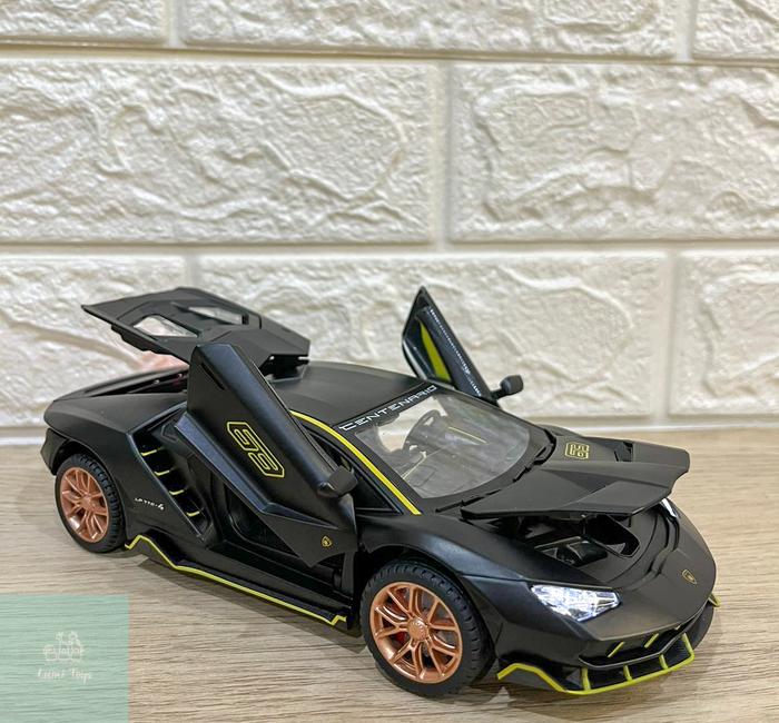 Jual Diecast Mobil Lambo Centenario LP770-4 Pullback Lampu Suara 1:24 ...