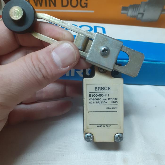 Jual Limit switch ERCSE E100-00-F 1 AC 11 6 A /220V Limit Switch Italy ...
