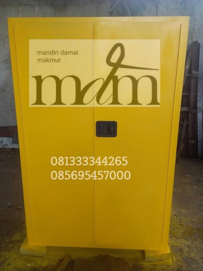 Jual flammable cabinet lemari anti api acid corosive 700x570x1080m cat ...