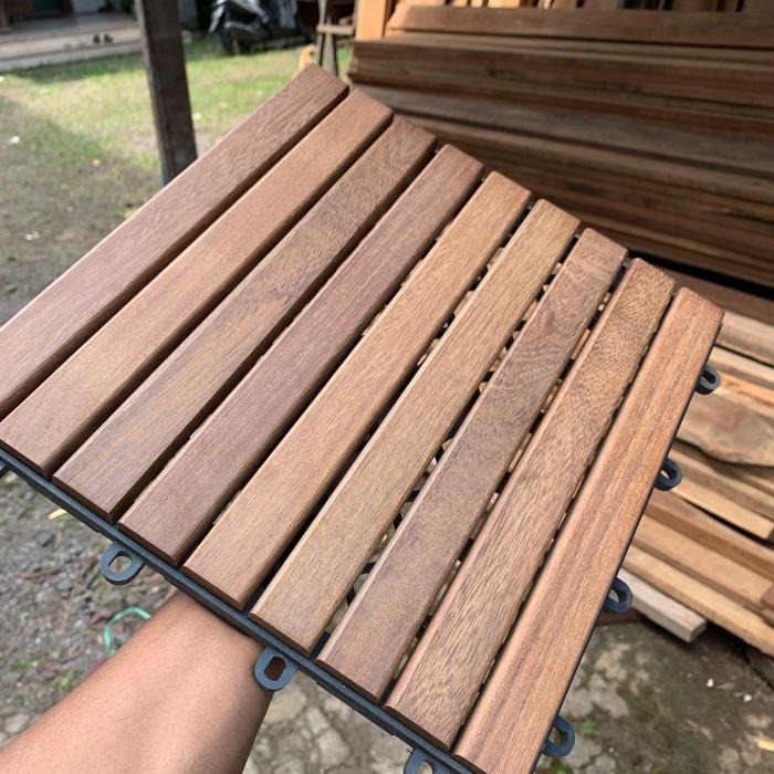 Jual Decking Tile Garden Tile Kayu Ulin ASLI KALIMANTAN - Kota Semarang ...