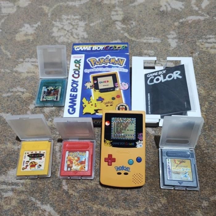 Jual Nintendo Gamboy Color Classic Pokemon Kuning Limited Edition ...