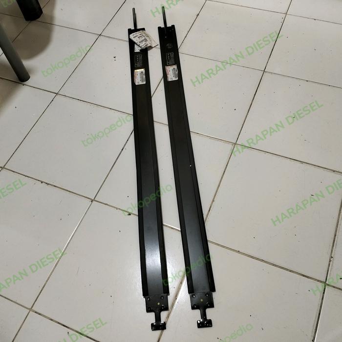 Jual BAND SUB ASSY FUEL TANK SABUK TANGKI HINO LOHAN ENGKEL 77601-EW043 ...