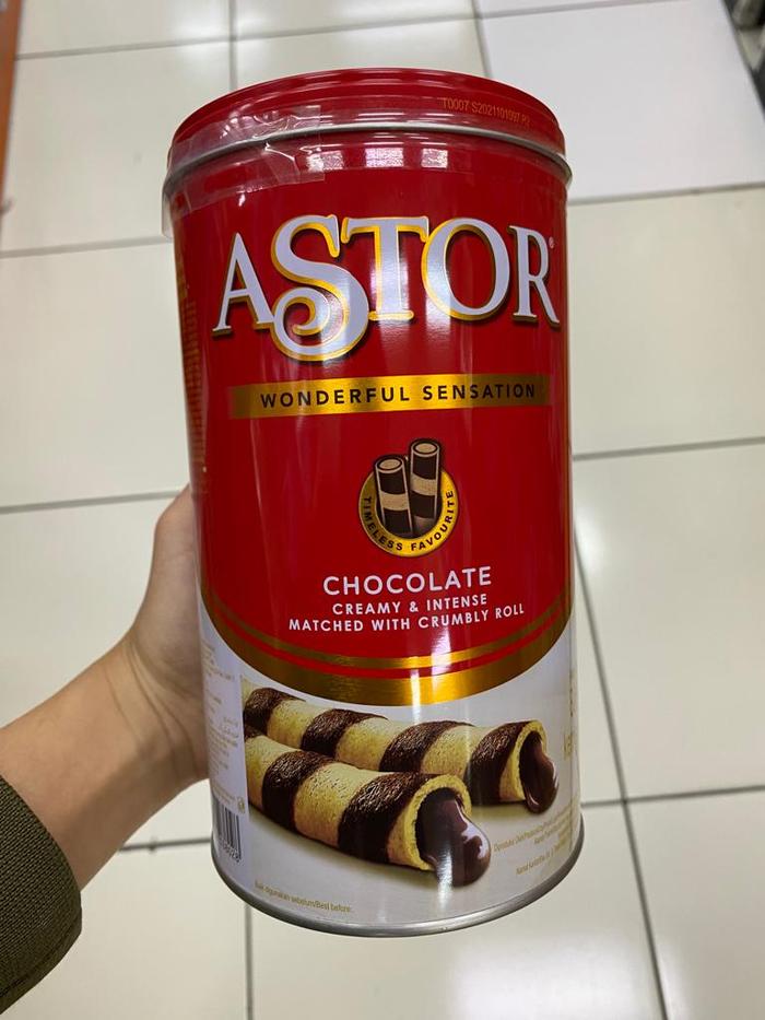 Jual Astor Chocolate Wafer Stick Kaleng 330 Gram - Kota Bandung ...