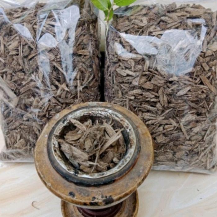 Jual kayu gaharu chip 200gram super - Jakarta Barat - wonderfuleast ...