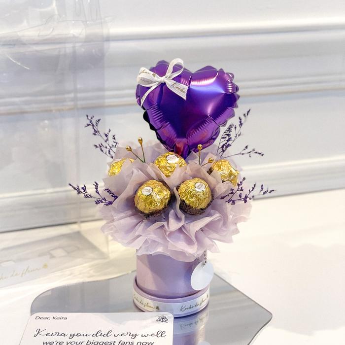 Jual Ferrero rocher bloom box/bouquet coklat/kado wisuda ultah - Ungu ...