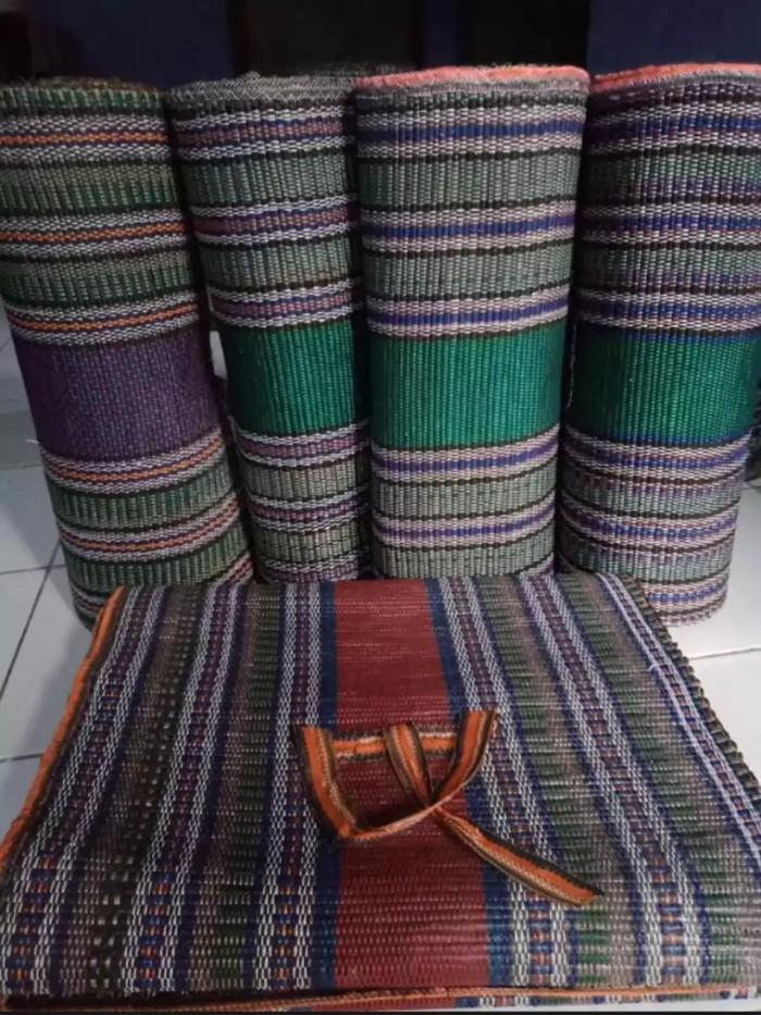 Jual Tikar Lipat Piknik Tenun Tiker Anyaman - Kota Depok - ANGELINA 01 ...