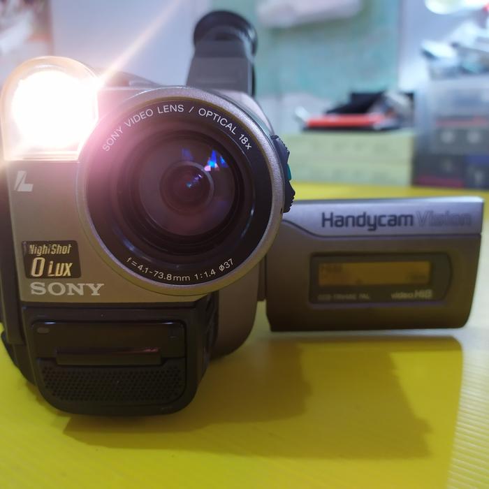 Jual HANDYCAM SONY RETRO TRV46E Hi8 THN 1999 BIKIN VIDEO NUANSA LAWAS ...