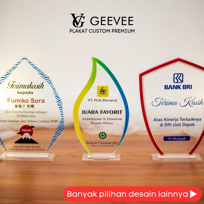 Jual Plakat Akrilik Wisuda Unik dengan Desain Custom - Kab. Sleman ...