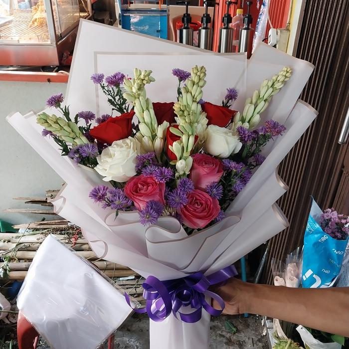 Jual buket custom sesuai pesanan - Jakarta Timur - Toko bunga wulansari ...