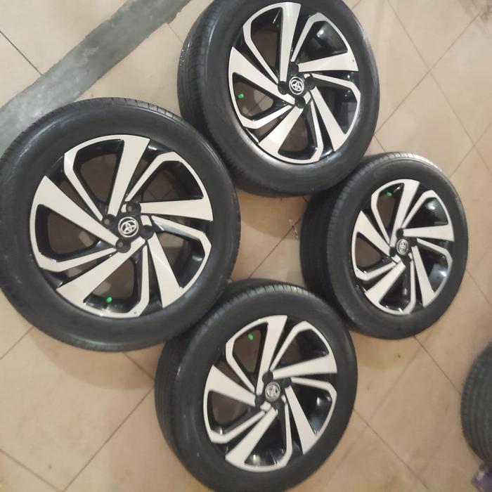 Jual velg original copotan mobil raize r17 plus ban 205/60 GT radial ...