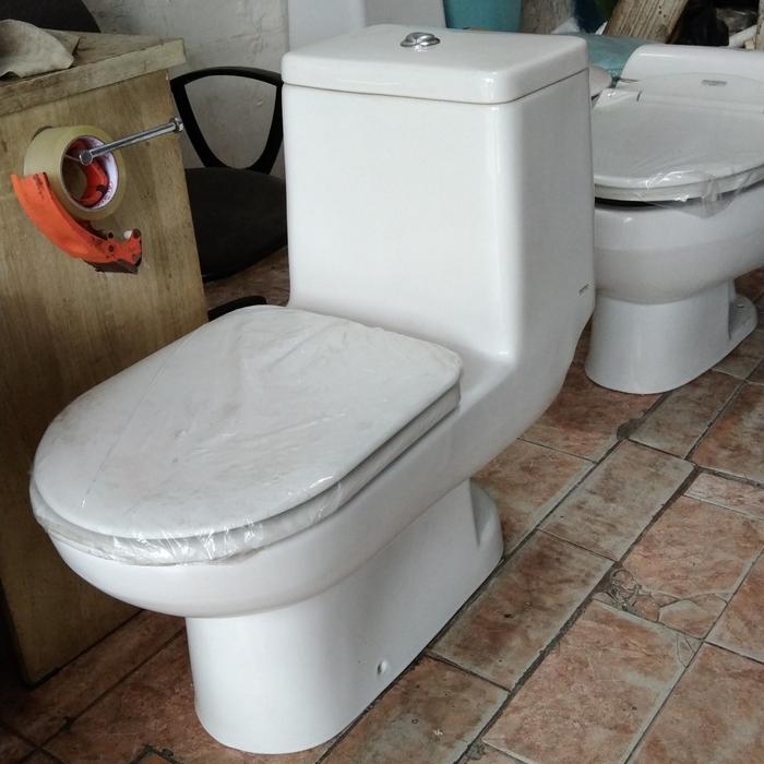 Jual closet kloset duduk murah TOTO cw 867 JP model monoblock dual ...